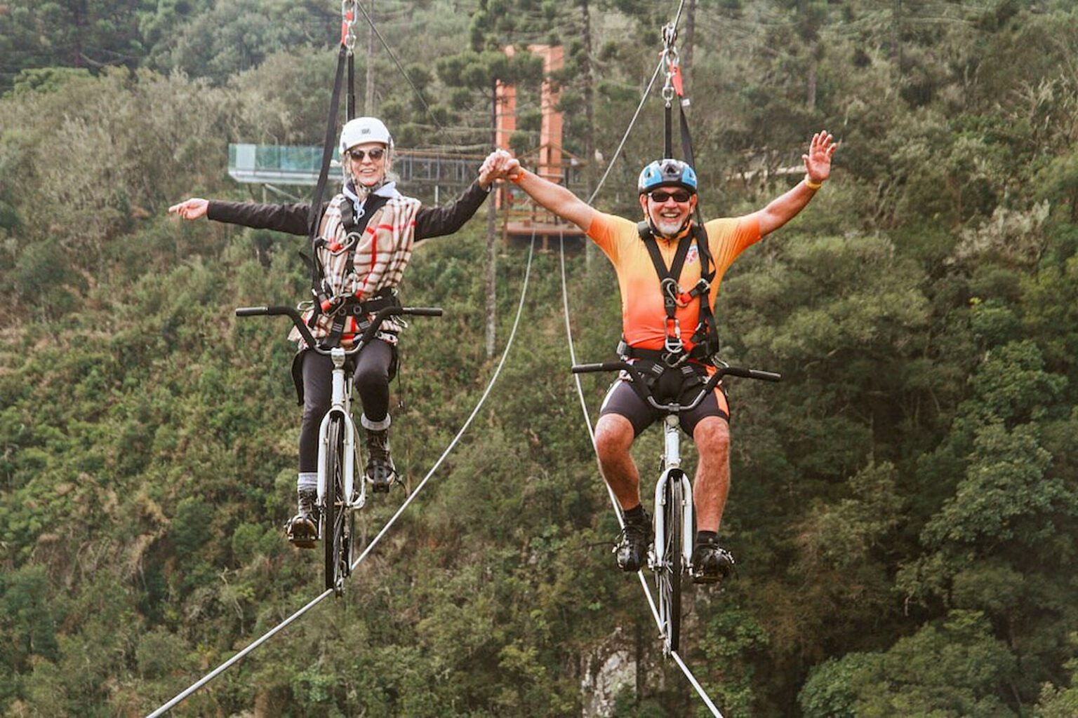 Sky Bike em Urubici: Experiência Radical a 30 Metros do Chão!